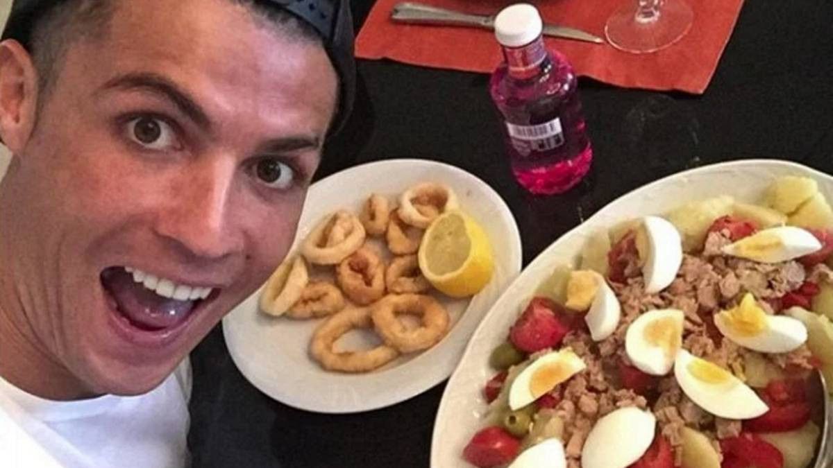 Cristiano Ronaldo stravolge il menù dello United, i compagni di squadra ...