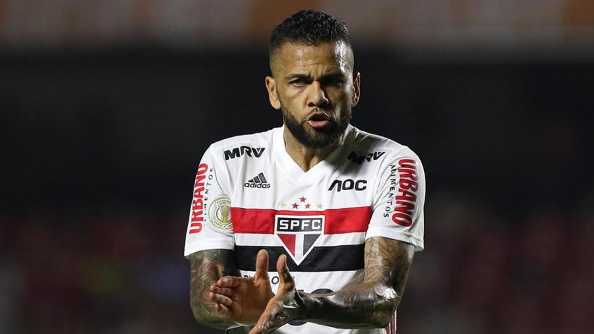 dani-alves-5.jpg