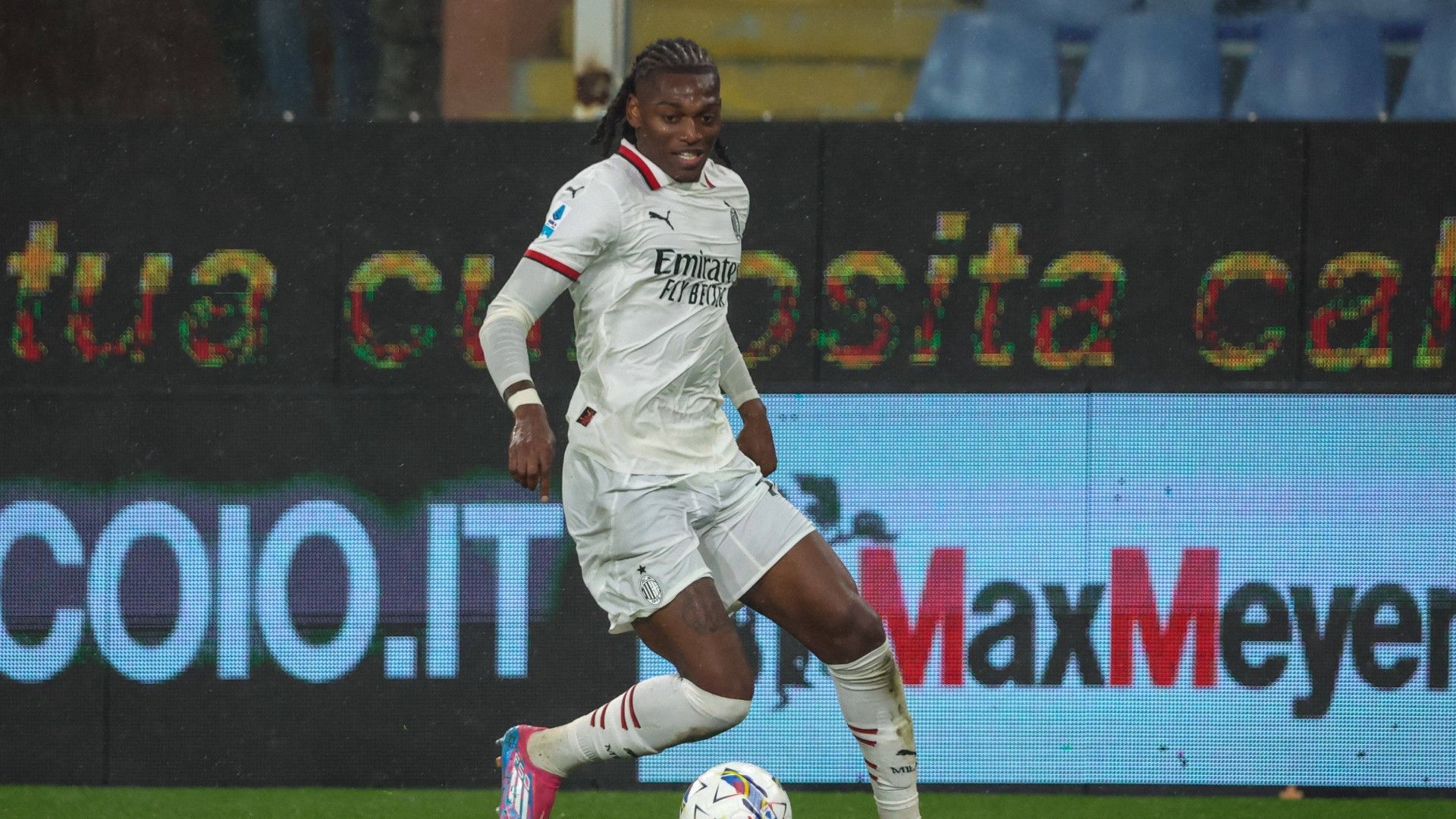 L'Arsenal piomba su Rafael Leao: Andrea Berta pronto all’offerta ...